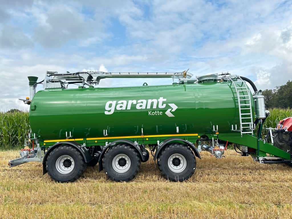 Effiziente Gülleausbringung: Garant Kotte stellt den TASD Tridem vor