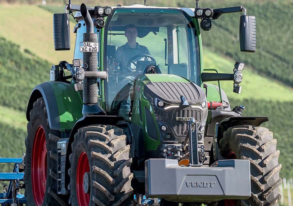Fendt und John Deere mit leistungsstarken Modellen: Neue Vierzylinder ...