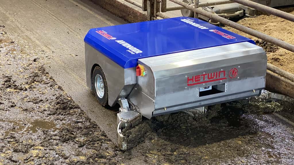 Spaltenroboter: Autonome Helfer für saubere Stallböden | top agrar online