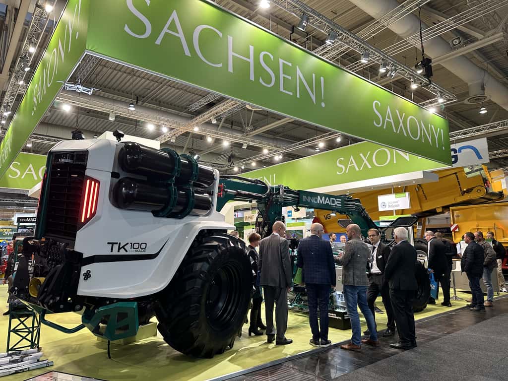 Traktor der Zukunft: Der autonome Feldroboter Eidam innoMADE TK100 kann ...