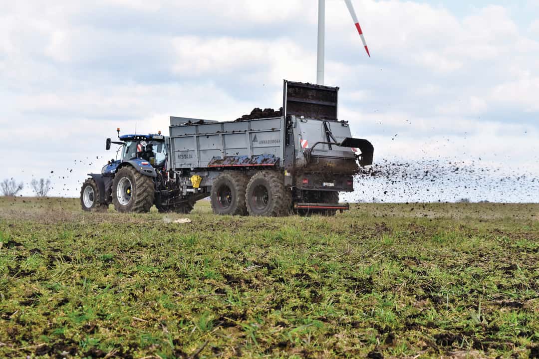 Annaburger Universalstreuer HTS 24.04 Profi Plus Miststreuer im top agrar-Fahrbericht
