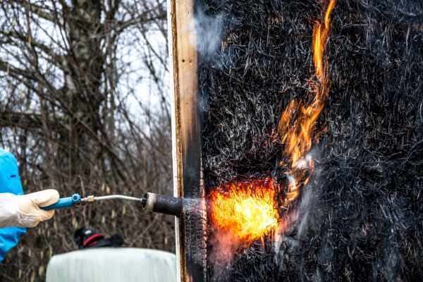 Stroh: Brennt es oder brennt es nicht?