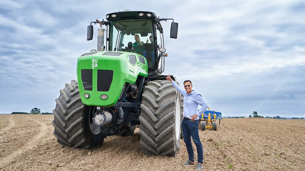 AUGA M1 ist weltweit erster emissionsfreier Traktor | top agrar online