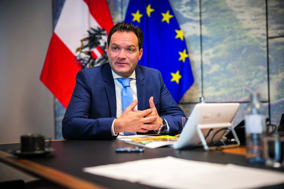 Österreichs Agrarminister will Bauern von den neuen EU-Vorgaben ...