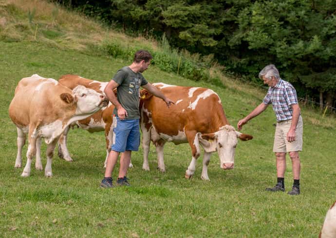 Begriffe "Bauer" und "Bäuerin" gestrichen | top agrar online