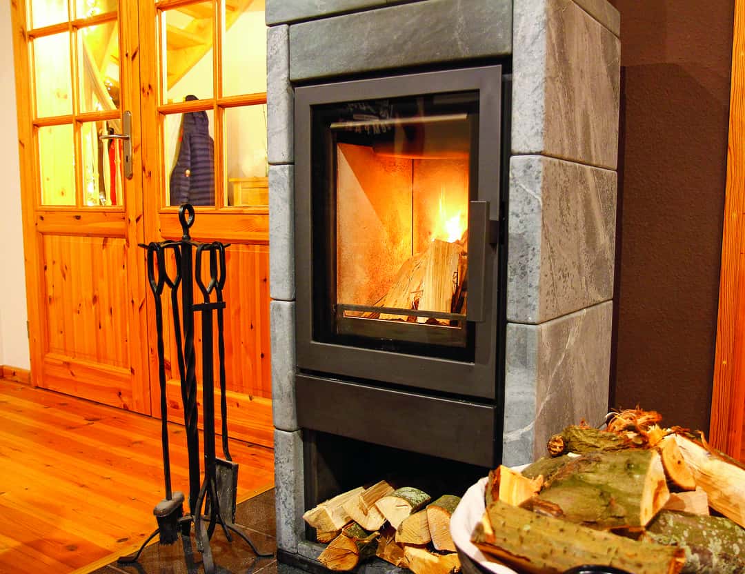 Heizen mit Holz: Expertentipps fürs effiziente heizen mit Pellets & Co.