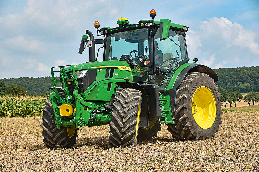 Traktorvergleich: John Deere 6R150 im top agrar-Traktortest