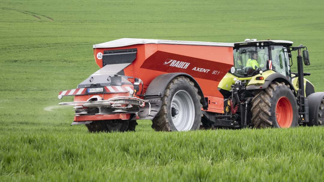 Rauch Anhängestreuer Axent 90.1 kommt mit vielfältigen raffinierten Helfern