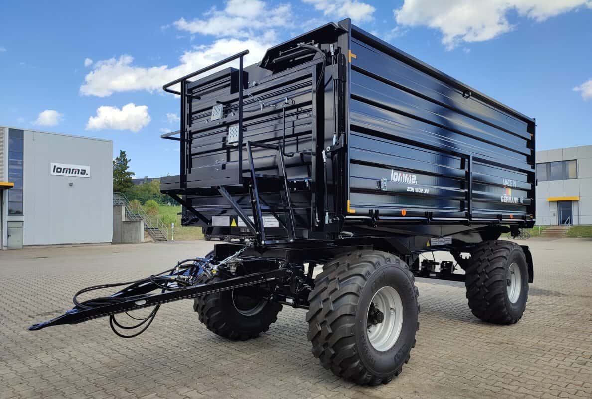 Lomma führt neue Generation des Zweiachs-Dreiseitenkippers ZDK 1802 ein | top agrar