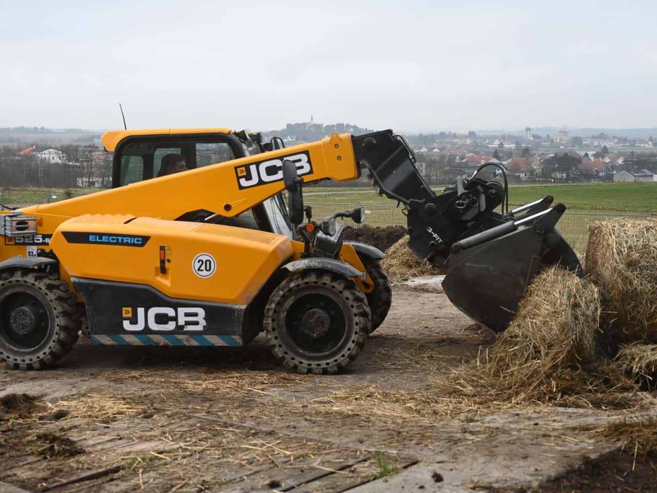 Österreich: Investitionsfreibetrag: Steuerchance für Betriebe | top agrar