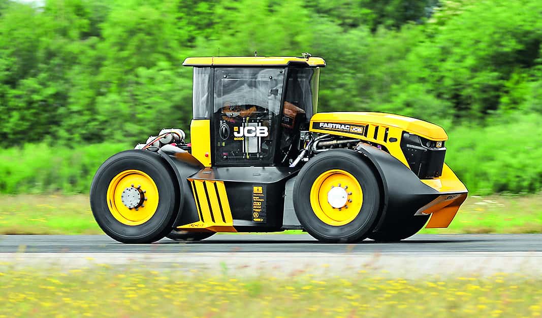 1.000 PS JCB Fastrac schafft 166 km/h | top agrar