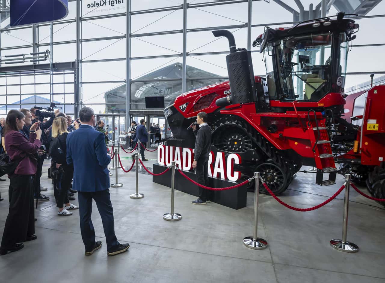 Case IH Quadtrac 715 gewinnt Goldmedaille auf Agrotech 2025 | top agrar