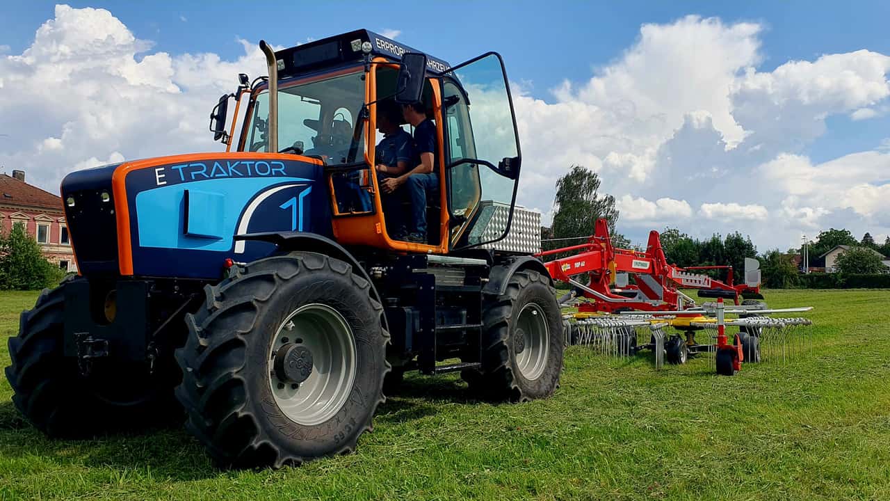 Alternative Antriebe: Elektrotraktor Tadus im Praxiseinsatz | top agrar